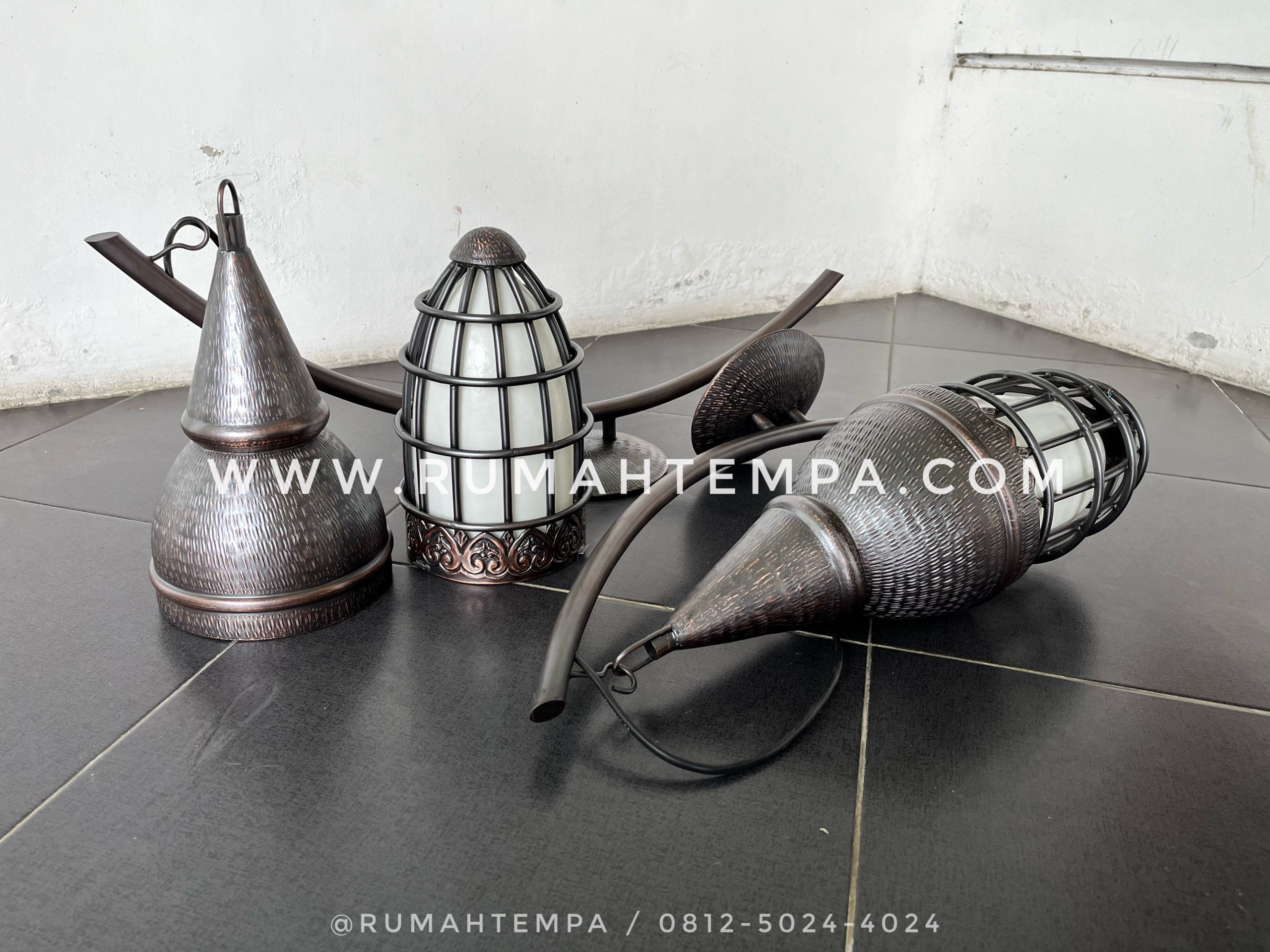 Lampu Dinding Tembaga Custom – Rumah Tempa by Saputra Art